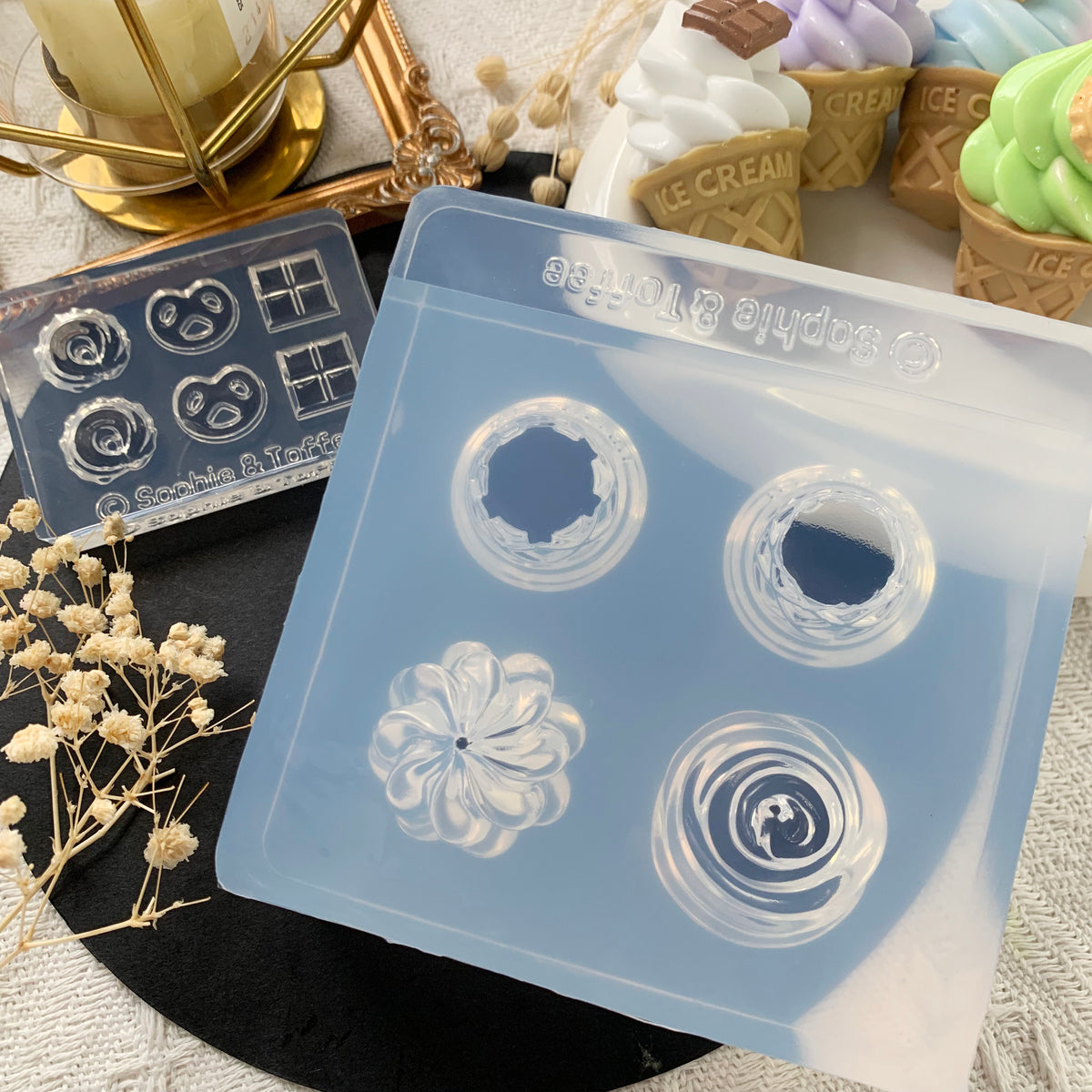 Puni Puni Exclusive Ice Cream Box | Charm Silicone Mold | Mini Icons ...